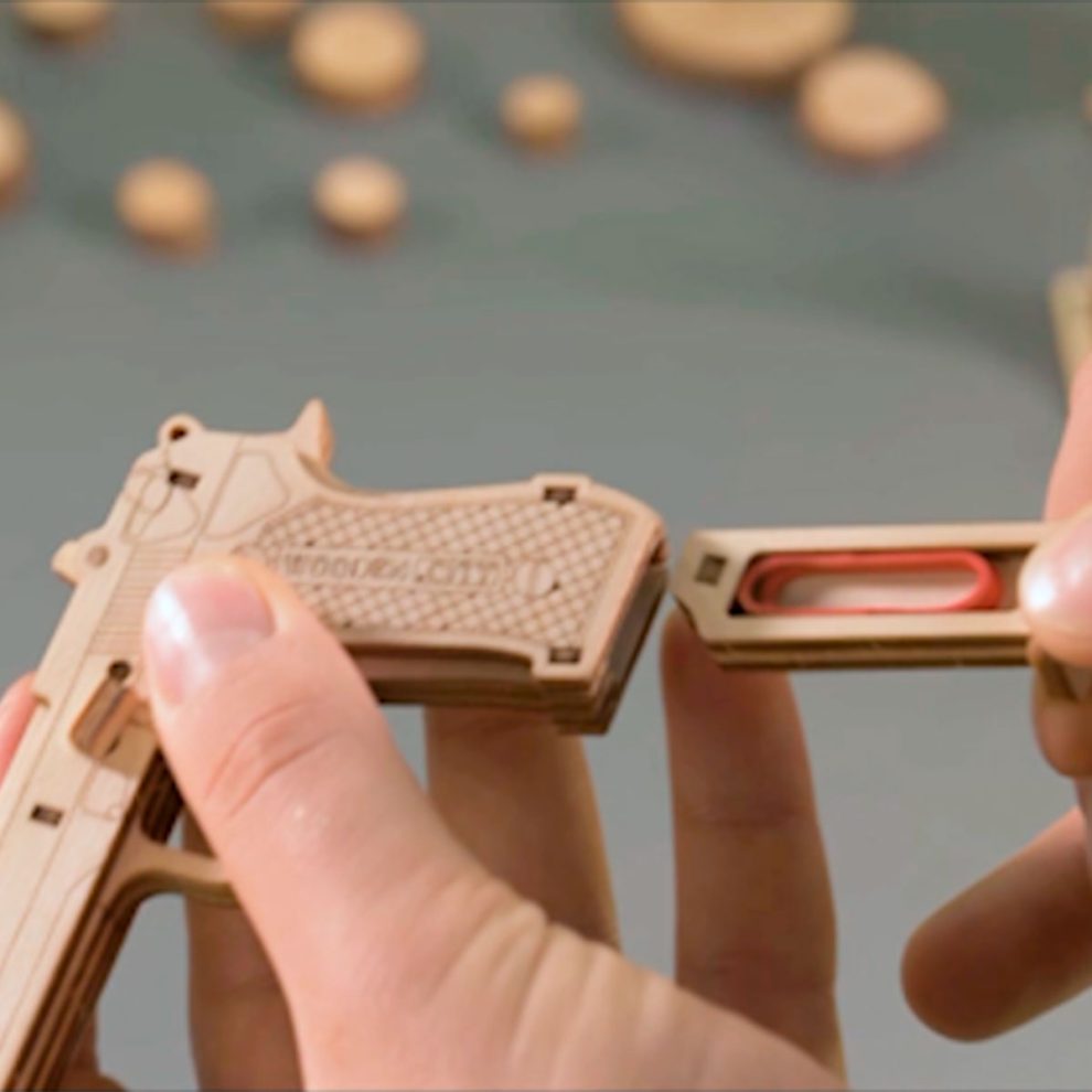 3D Wooden Gun Puzzle - The Legend BRT-9 | Wooden.City